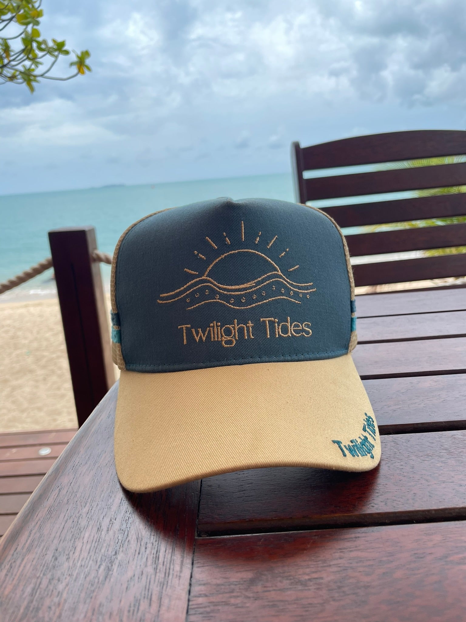 Trucker Caps – Twilight Tides
